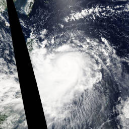 Super Typhoon Imbudo 2003 | Zoom Earth