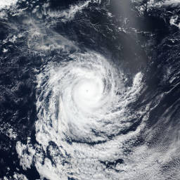 Severe Tropical Cyclone Courtney 2025 | Zoom Earth